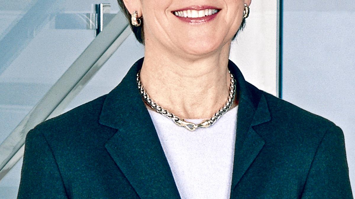 General Dynamics awards $4 million bonus to CEO Phebe Novakovic ...