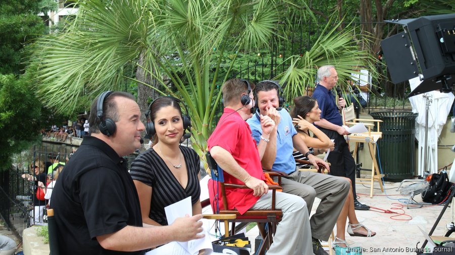 San Antonio Spurs celebrate with city in NBA Championship River Parade ...