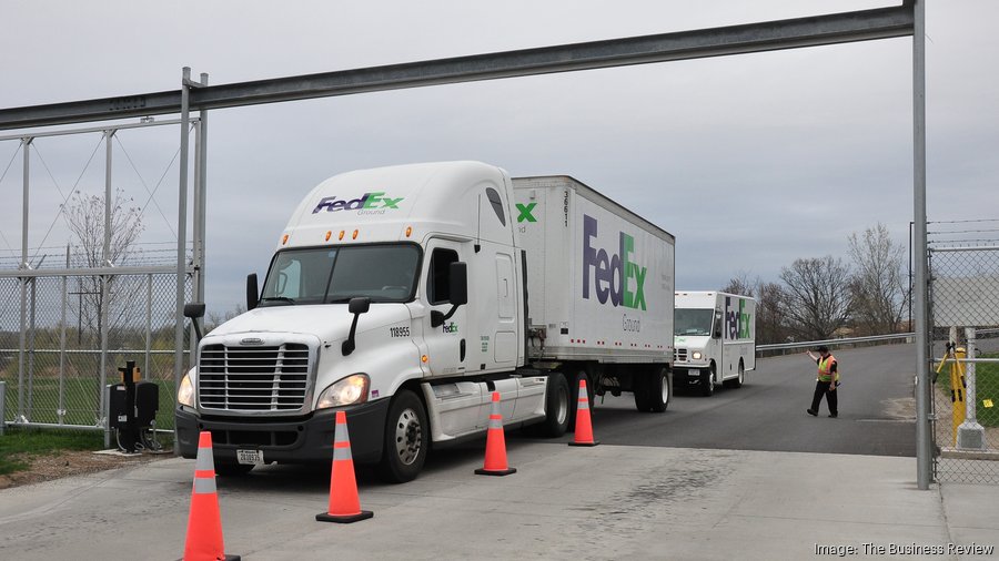 Behind the scenes at FedEx Ground distribution hub--slideshow - Albany ...