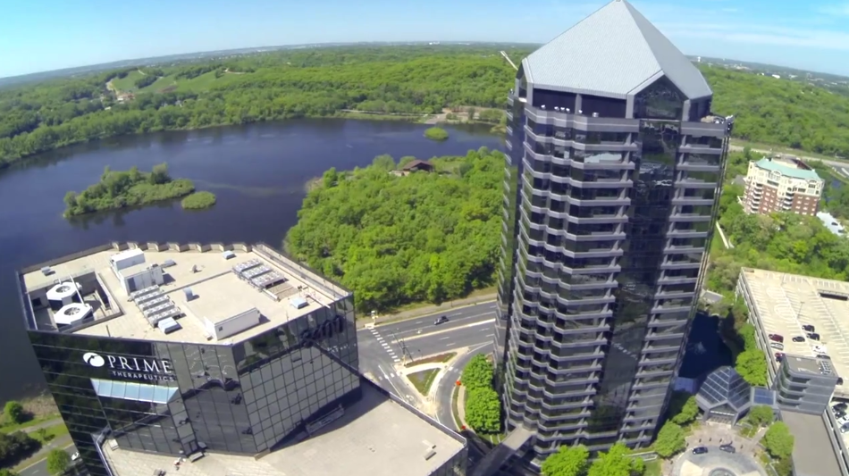 Drones help market Sam Zell's Normandale Lake Office Park - Minneapolis ...