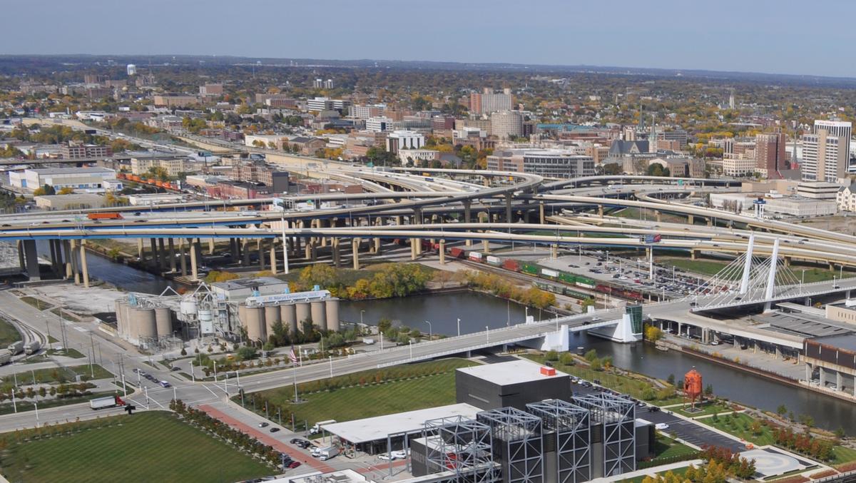 Marquette Interchange rehab planned to plug concrete cracks - Milwaukee ...