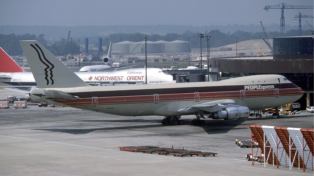 People Express airline returns, but faces long odds, as did rebirths of ...