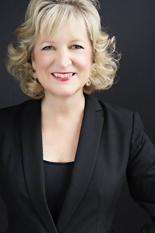 Janet Miller head shot
