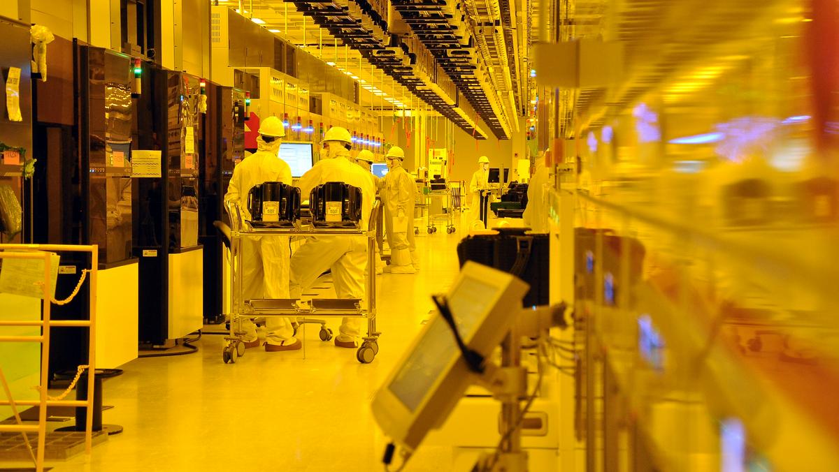 GlobalFoundries negotiations over China factory stall, report says ...
