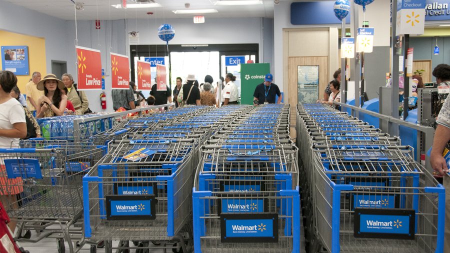 Walmart opening in Downtown Honolulu draws huge crowds: Slideshow ...