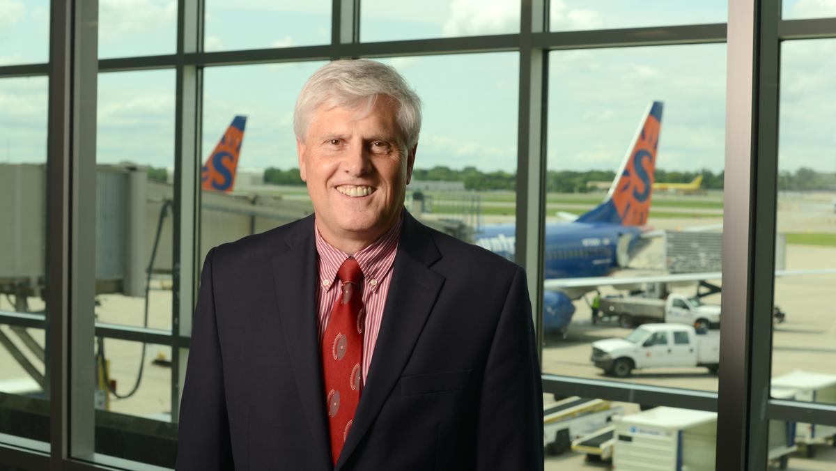 Sun Country owner talks shutdown in showdown with pilots - Minneapolis ...