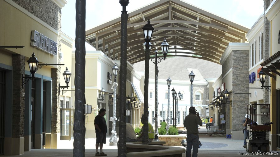Charlotte Premium Outlets 17 days before grand opening