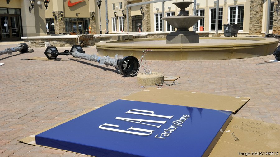 Charlotte Premium Outlets 17 days before grand opening