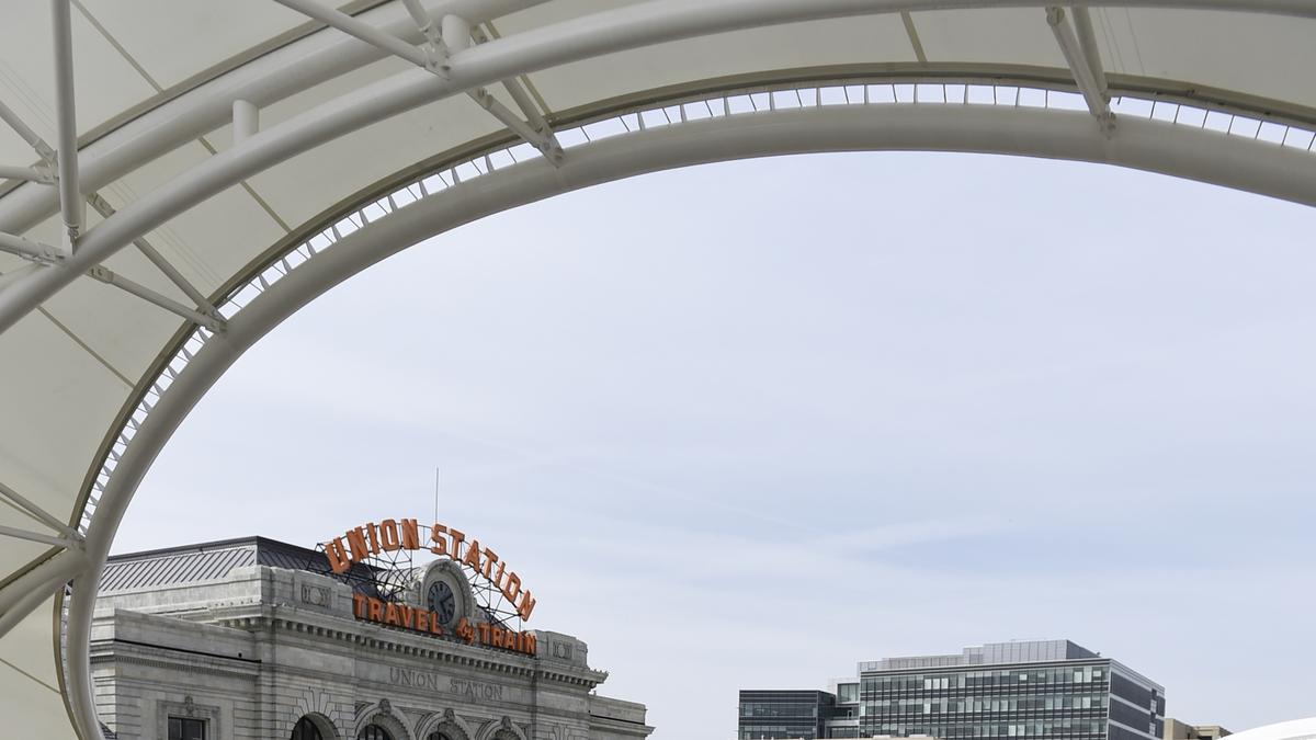 Denver mayor touts transit-oriented development - Denver Business Journal