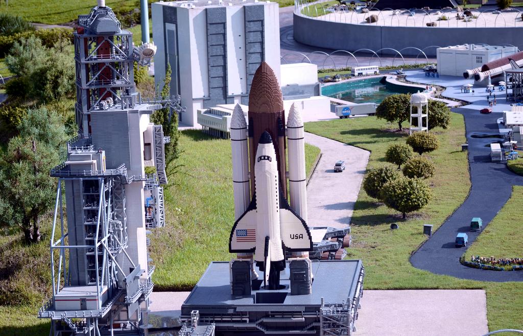 Space Shuttle Legoland