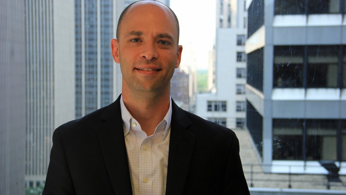 Doug Simpson develops heads up display for mobile devices at Navdy ...