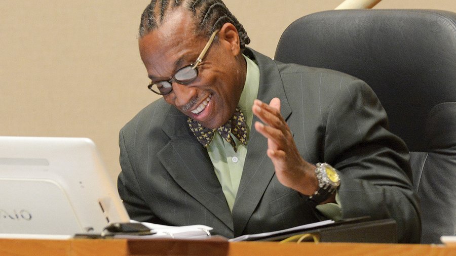 Feds allege Dallas County Commissioner John Wiley Price aided Austin ...