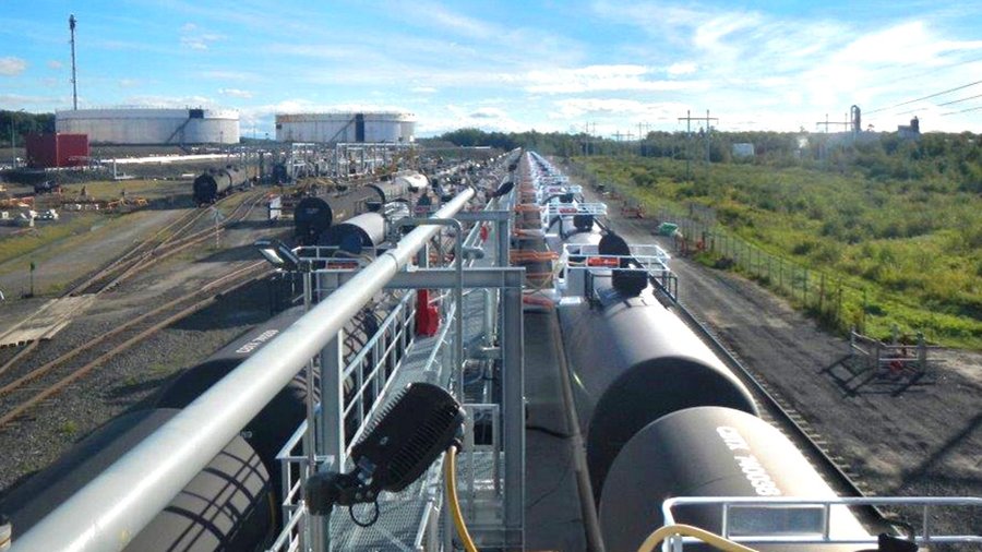 Derailed Canadian trains carried oil shipments for Valero, Reuters ...