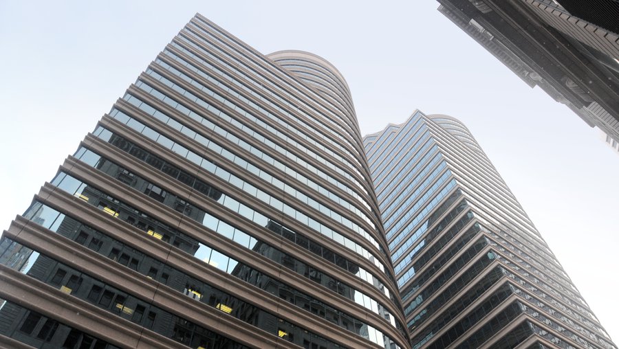 JLL takes over leasing at Fifth Street Towers in Minneapolis ...