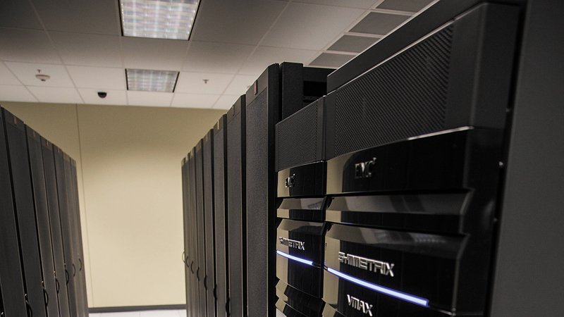 Kansas City-area data centers share tidbits, picture tour - Kansas City ...