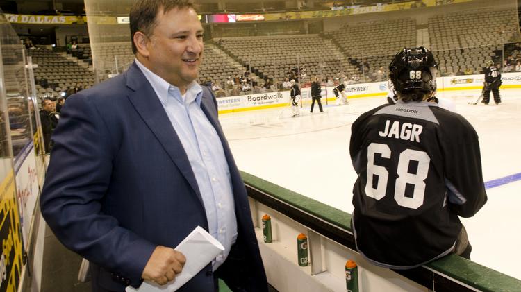 Canadian restaurant chain connected to Stars owner to make U.S. debut ...