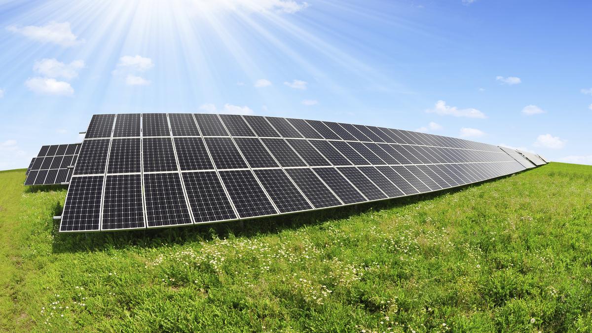 IGS to develop first Ohio solar farm on former landfill near Cleveland ...