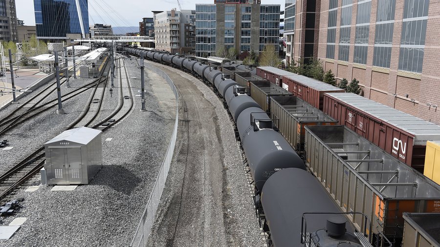 Colorado oil industry takes hit sooner, deeper than other U.S. oil ...