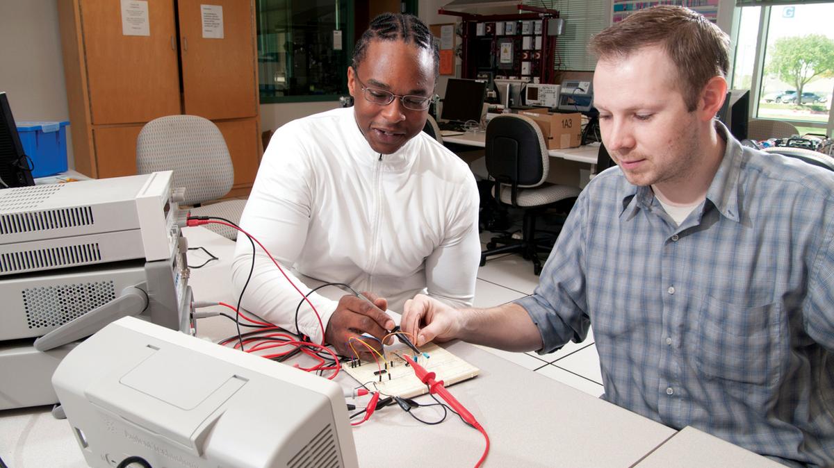 Tech Titans of the future university winner: Collin College Engineering ...
