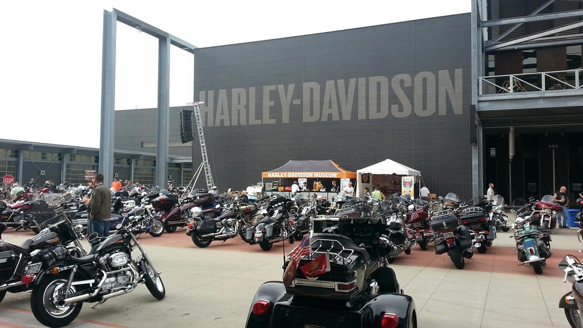 Harley-Davidson shows off 2015 models at Milwaukee bike rally ...