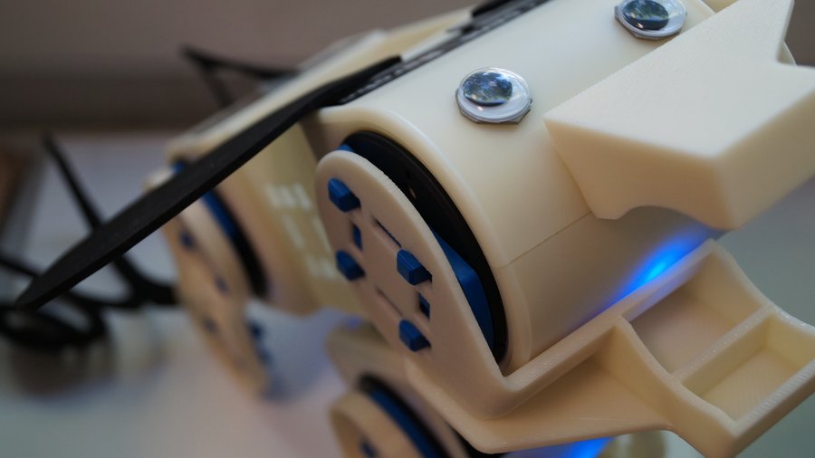 Davis robot-maker raises Kickstarter funds - Sacramento Business Journal