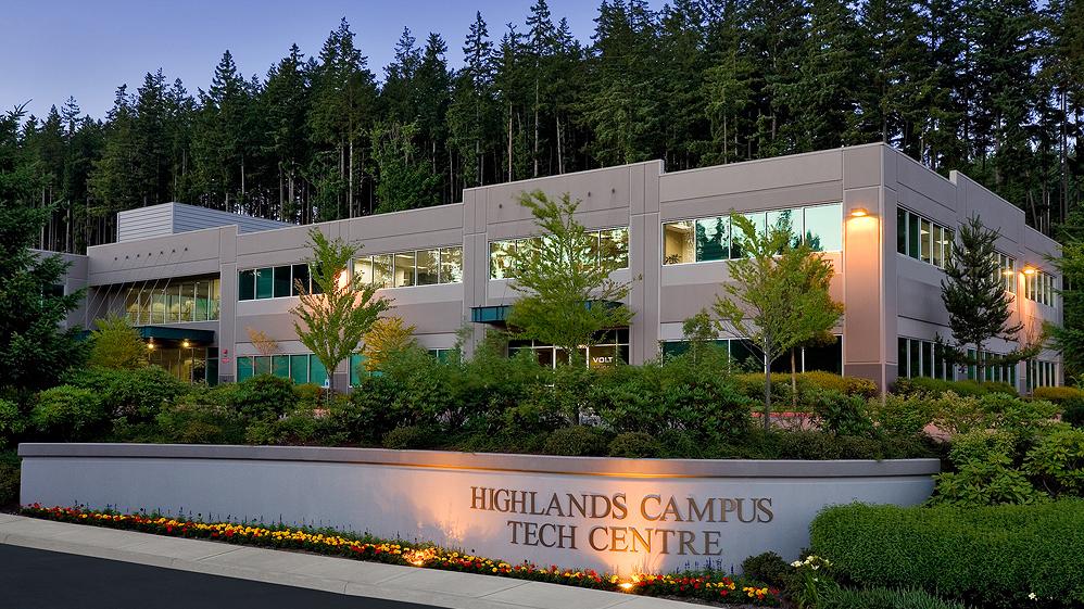 Highlands Campus Tech Centre in Bothell is sold - Puget Sound Business ...