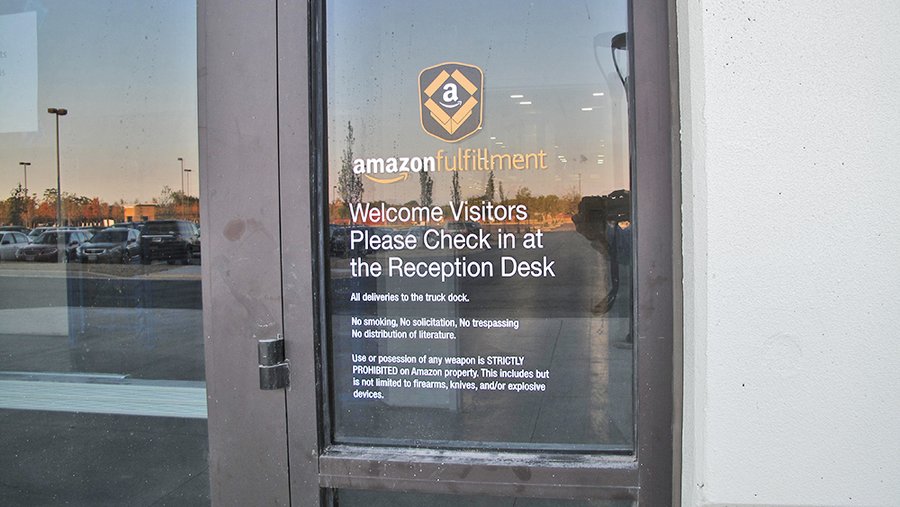 Amazon Warehouse frontdoor 091714