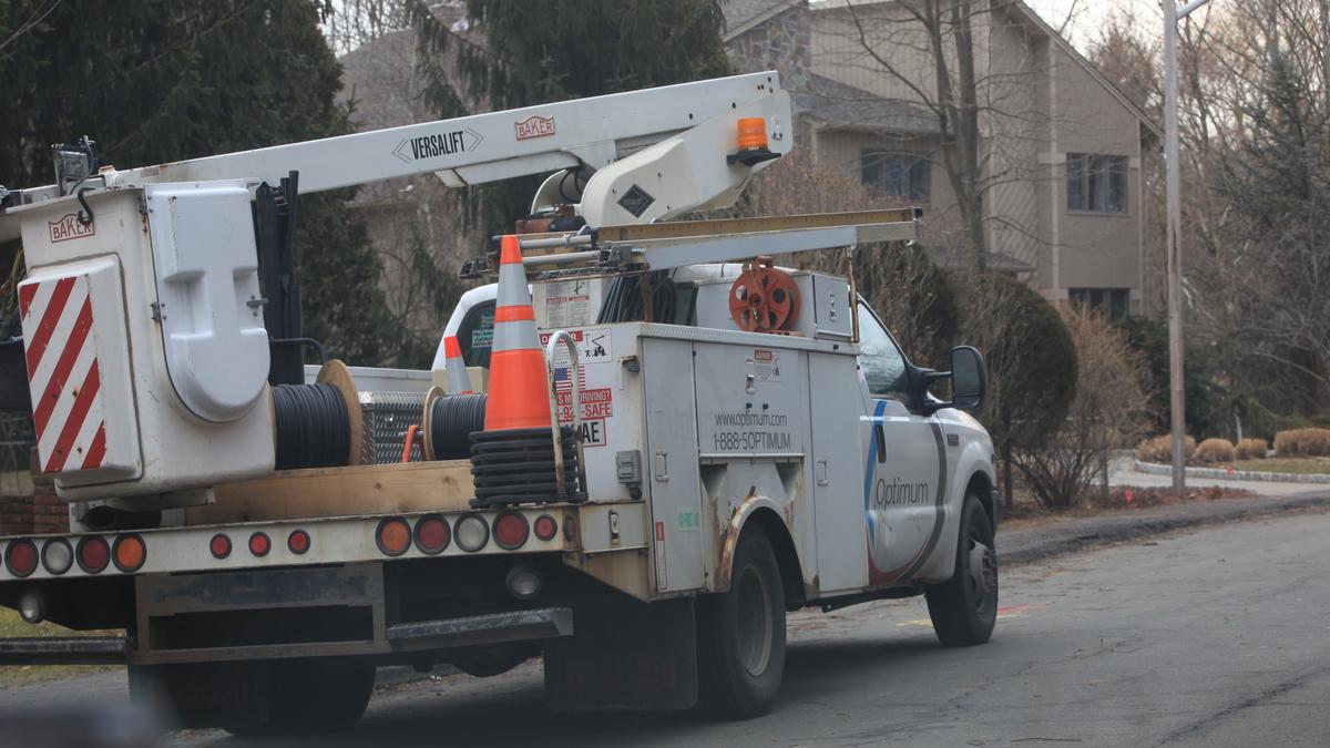 Cablevision claims defamation: sues union, fired worker - New York ...