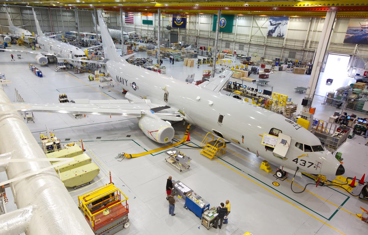 Boeing set record for commercial deliveries in 2013 - Wichita Business ...