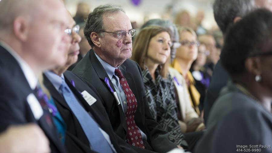 Wisconsin Gov. Scott Walker names former M&I exec Mark Hogan as CEO of ...