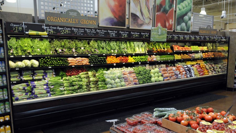 Raley’s joins rising trend of supermarkets adding to their organic ...