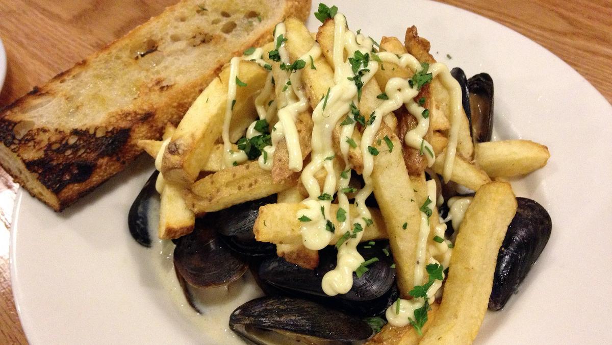 Family expands into restaurant business at Adamo's - Sacramento ...