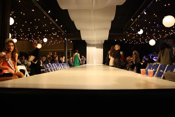 Kansas City designers model collections at Kansas City Fashion Week red ...