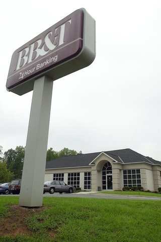 Goodbye, Wells Fargo: Franklin Graham picks BB&T for accounts amid ...