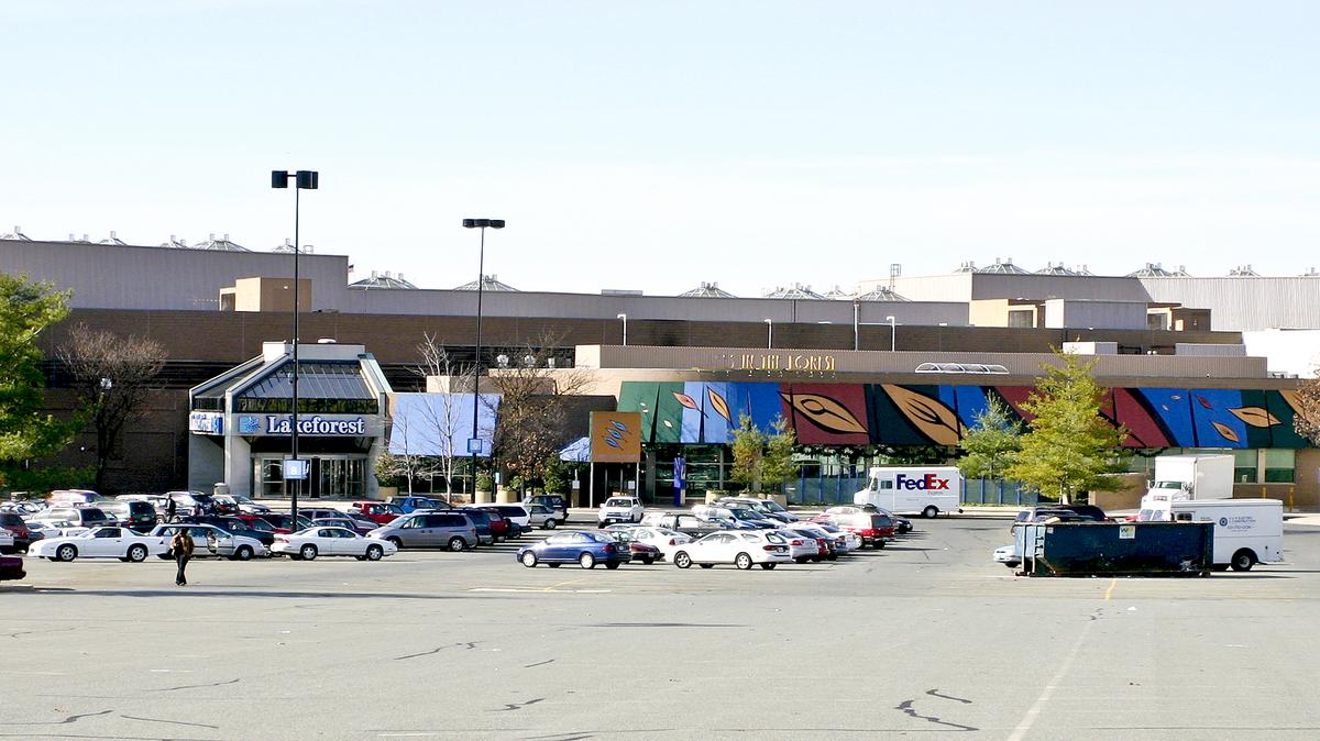 Lakeforest Mall sells at foreclosure auction to U.S. Bank ...