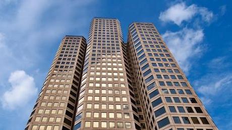 33-story office tower at 2100 Ross sells for $131 million - Dallas ...