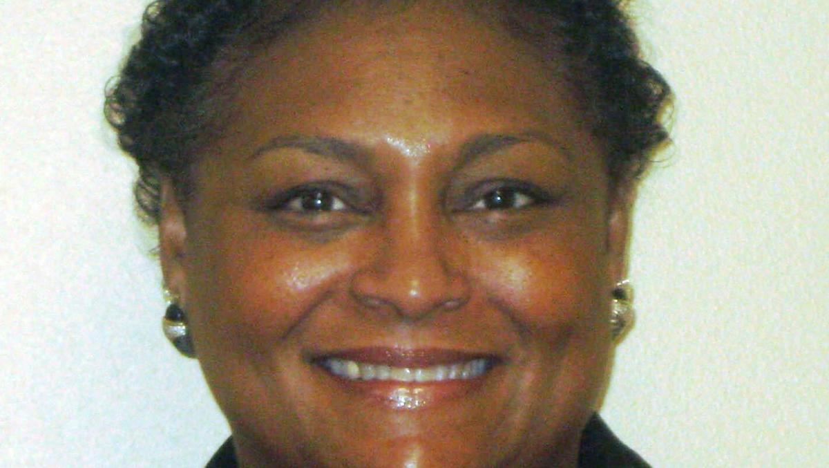 Lisa Rich's Instagram, Twitter & Facebook on IDCrawl