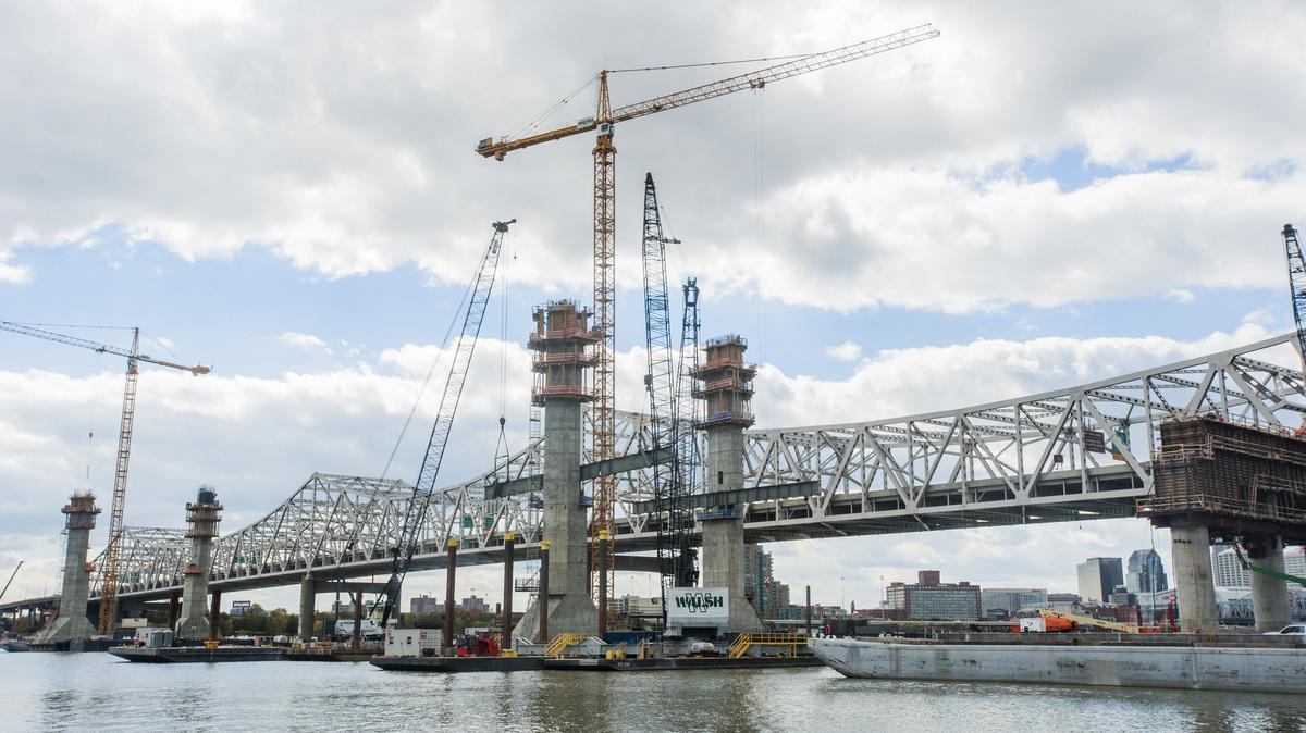 Two-minute videos tour the downtown portion of the Ohio River Bridges ...