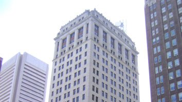 MECU wants sign atop 20-story HQ to declare it's 'Baltimore's credit ...