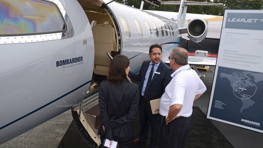 Warren Buffett, Herb Kohler, other CEOs support business aviation in ...