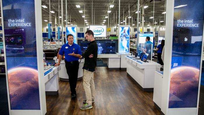 Intel showcases latest chips, tech inside Gilbert Best Buy - Phoenix ...