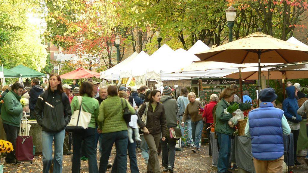 PSU Farmers Market to remain open all year long - Portland Business Journal