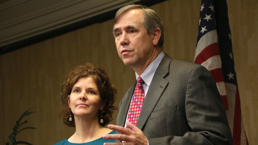Wyden, Merkley seek $68M for air quality boosts - Portland Business Journal