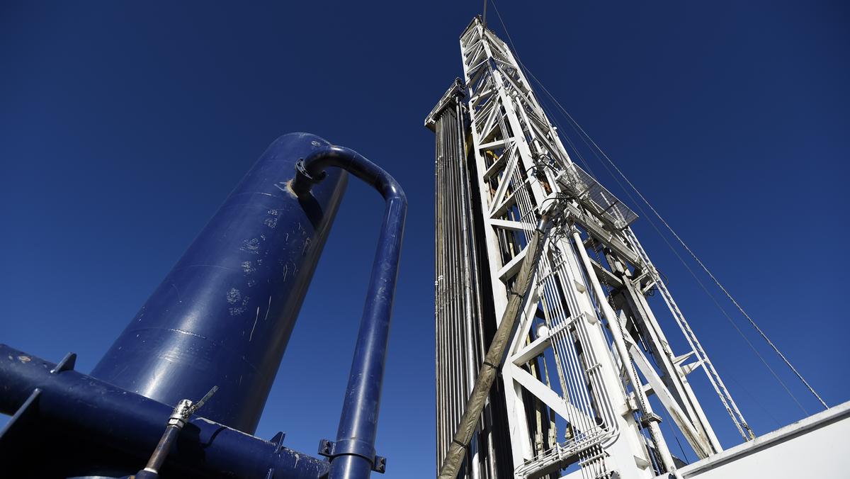 Challenger, Gray & Christmas: Oil slump-related job cuts declining ...