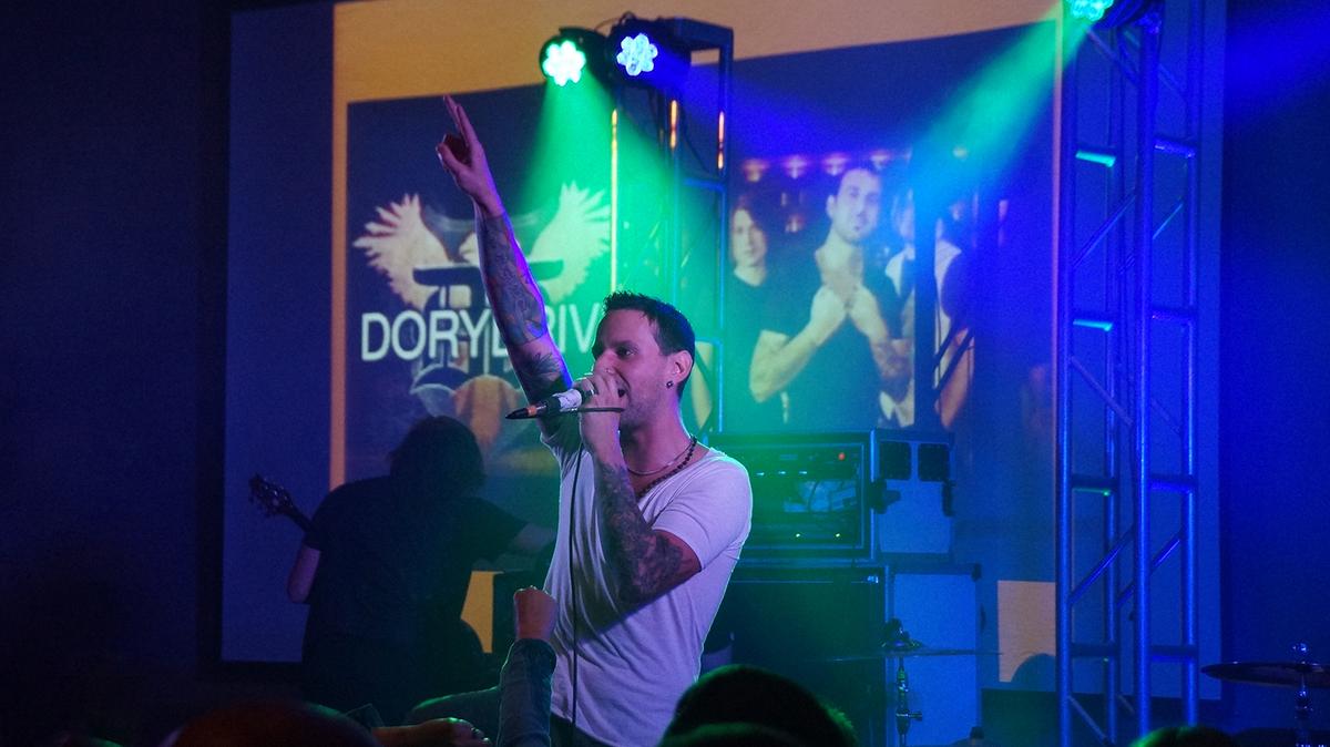 Harley-Davidson Museum hosts concert to benefit veterans group Guitars ...