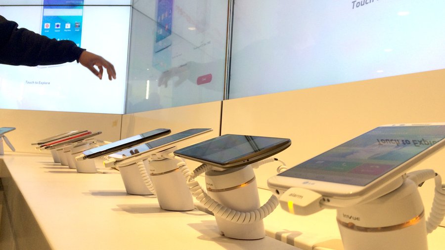 Verizon Destination Store at Houston's Blvd Place opens - Houston ...