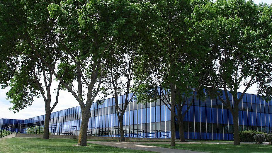 IBM plans to split up and sell giant Rochester campus - Minneapolis ...