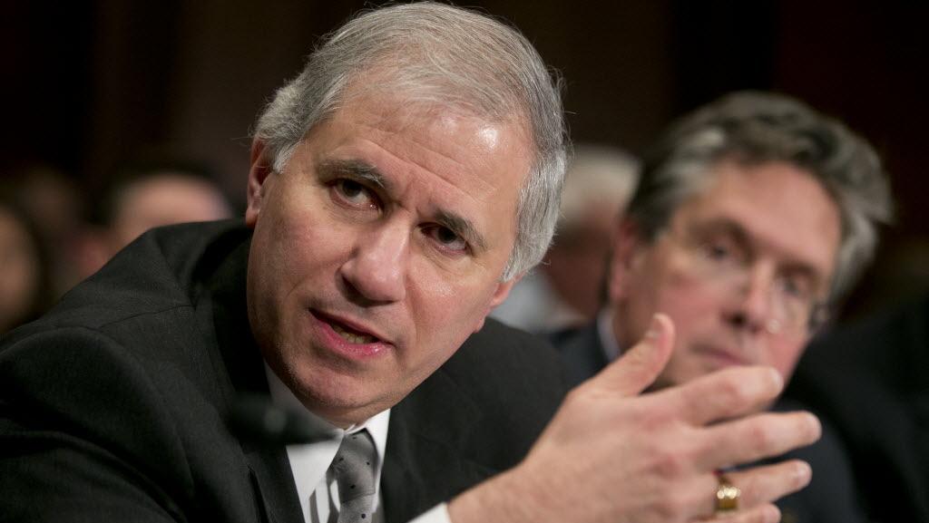 FDIC Chairman Martin Gruenberg seeks more outreach to unbanked ...