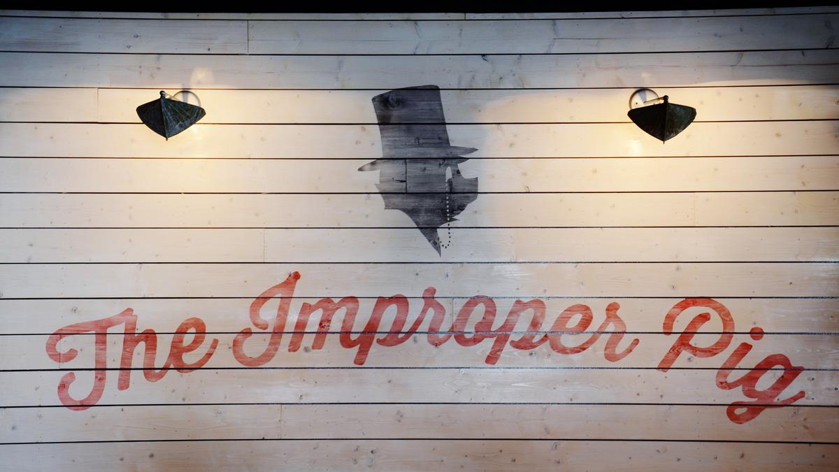 The Improper Pig brings its spin on BBQ to Charlotte's Cotswold area ...