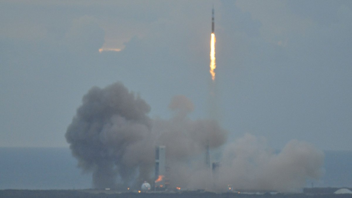 NASA's Orion Mars capsule lands back at Lockheed Martin's Colorado ...